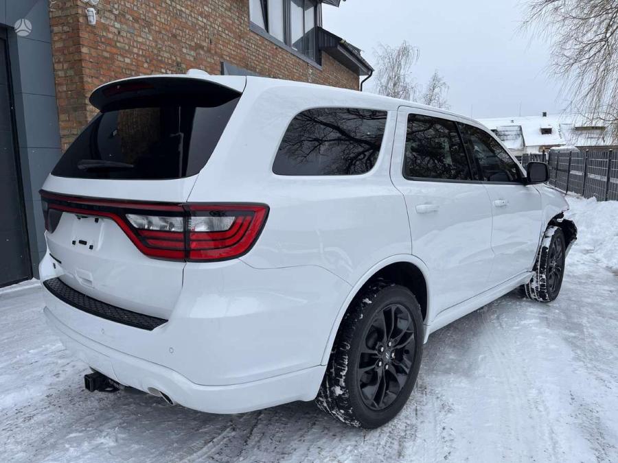 Balts Dodge Durango 2022 Kauņa, ar dzinēja tilpumu 3.60 L un nobraukumu 55 tūkst. km par 15400 €, foto 4 vietnē AUTOMOTO.COM.LV