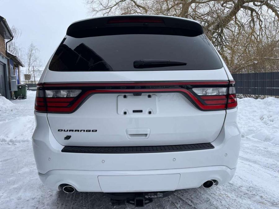 Balts Dodge Durango 2022 Kauņa, ar dzinēja tilpumu 3.60 L un nobraukumu 55 tūkst. km par 15400 €, foto 5 vietnē AUTOMOTO.COM.LV