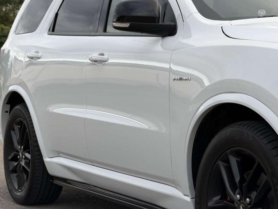 Balts Dodge Durango 2022 Viļņa, ar dzinēja tilpumu 5.70 L un nobraukumu 72 tūkst. km par 32000 €, foto 17 vietnē AUTOMOTO.COM.LV