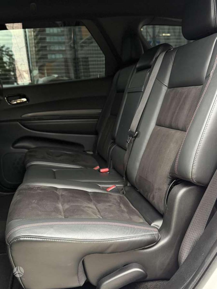 Balts Dodge Durango 2022 Viļņa, ar dzinēja tilpumu 5.70 L un nobraukumu 72 tūkst. km par 32000 €, foto 24 vietnē AUTOMOTO.COM.LV