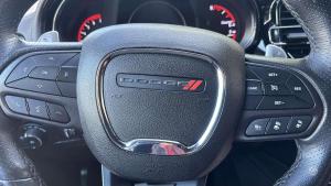 White Dodge Durango 2022 in Panevezys, with an engine capacity of 5.70 L and mileage of 49 thousand km for 29900 €, photo 18 on AUTOMOTO.COM.LV