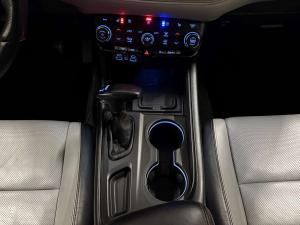 White Dodge Durango 2022 in Vilnius, with an engine capacity of 5.65 L and mileage of 104 thousand km for 36500 €, photo 22 on AUTOMOTO.COM.LV
