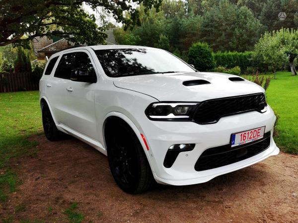 Dodge Durango 2024 Šauļi vietnē Balts Dodge Durango 2024 Šauļi, ar dzinēja tilpumu 5.70 L un nobraukumu 29 tūkst. km par 31499 €, foto 4 vietnē AUTOMOTO.COM.LV