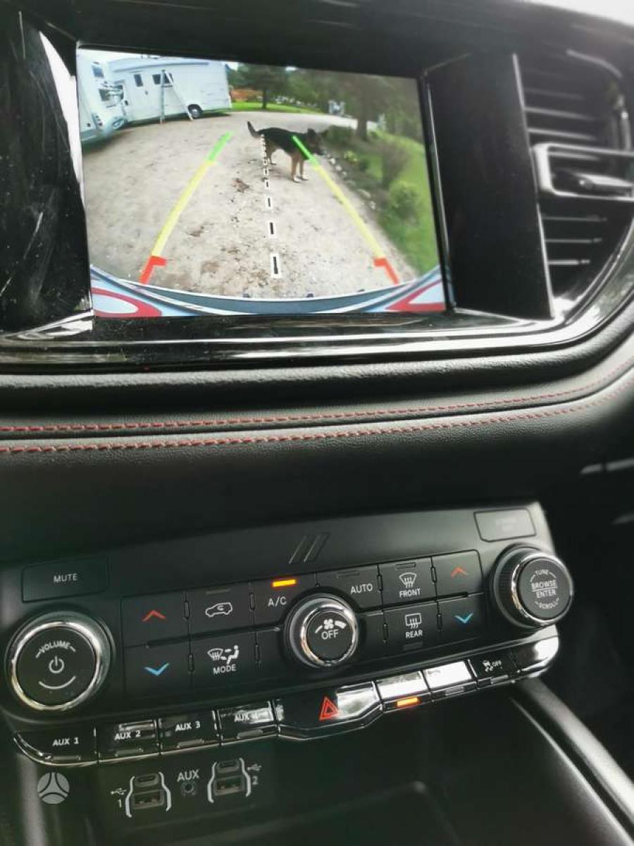 Balts Dodge Durango 2024 Šauļi, ar dzinēja tilpumu 5.70 L un nobraukumu 29 tūkst. km par 31499 €, foto 19 vietnē AUTOMOTO.COM.LV