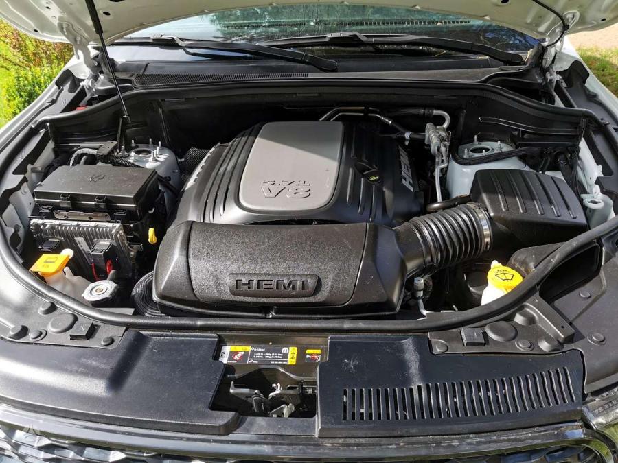 Balts Dodge Durango 2024 Šauļi, ar dzinēja tilpumu 5.70 L un nobraukumu 29 tūkst. km par 31499 €, foto 38 vietnē AUTOMOTO.COM.LV