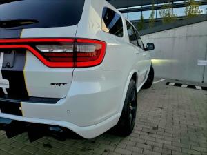 White Dodge Durango 2025 in Kaunas, with an engine capacity of 6.40 L and mileage of 4 thousand km for 54999 €, photo 8 on AUTOMOTO.COM.LV