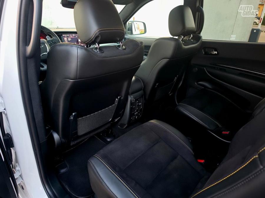 White Dodge Durango 2025 in Kaunas, with an engine capacity of 6.40 L and mileage of 4 thousand km for 54999 €, photo 12 on AUTOMOTO.COM.LV