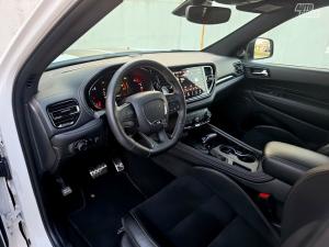 White Dodge Durango 2025 in Kaunas, with an engine capacity of 6.40 L and mileage of 4 thousand km for 54999 €, photo 13 on AUTOMOTO.COM.LV