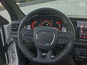 White Dodge Durango 2025 in Kaunas, with an engine capacity of 6.40 L and mileage of 4 thousand km for 54999 €, photo 21 on AUTOMOTO.COM.LV