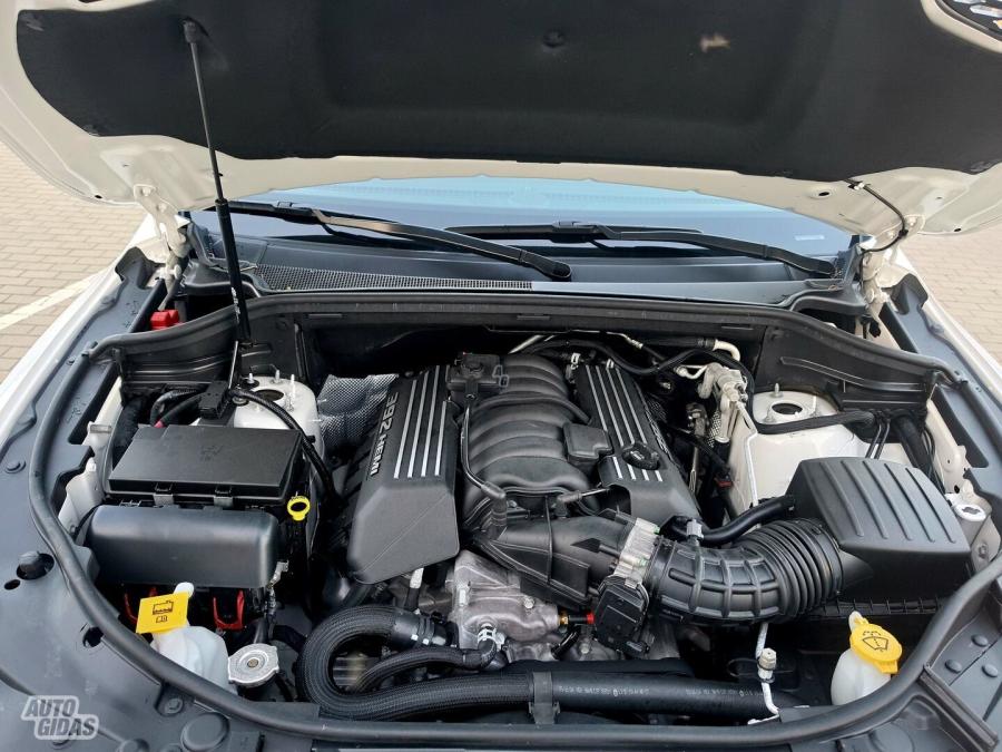 White Dodge Durango 2025 in Kaunas, with an engine capacity of 6.40 L and mileage of 4 thousand km for 54999 €, photo 27 on AUTOMOTO.COM.LV