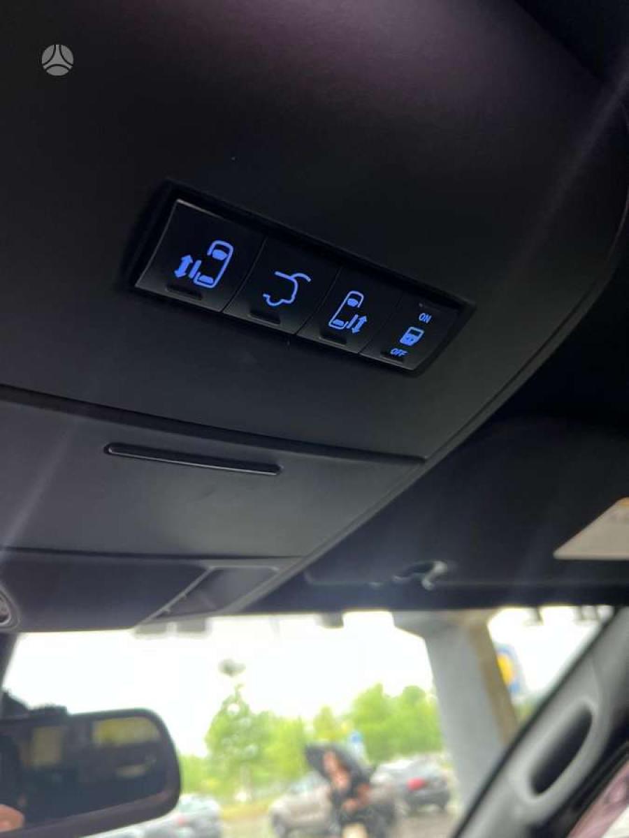 Melns Dodge Grand Caravan 2020 Viļņa, ar dzinēja tilpumu 3.60 L un nobraukumu 52 tūkst. km par 15900 €, foto 21 vietnē AUTOMOTO.COM.LV
