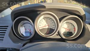 Melns Dodge Grand Caravan 2008 Rīga, ar dzinēja tilpumu 3.80 L un nobraukumu 331 tūkst. km par 2500 €, foto 6 vietnē AUTOMOTO.COM.LV