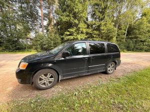 Black Dodge Grand Caravan 2008 in Riga, with an engine capacity of 3.80 L and mileage of 343 thousand km for 600 €, photo 5 on AUTOMOTO.COM.LV