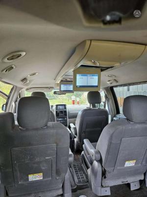 Melns Dodge Grand Caravan 2008 Klaipėda, ar dzinēja tilpumu 3.95 L un nobraukumu 174 tūkst. km par 2700 €, foto 10 vietnē AUTOMOTO.COM.LV