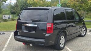 Black Dodge Grand Caravan 2008 in Klaipeda, with an engine capacity of 3.95 L and mileage of 174 thousand km for 2999 €, photo 3 on AUTOMOTO.COM.LV
