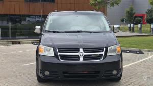 Black Dodge Grand Caravan 2008 in Klaipeda, with an engine capacity of 3.95 L and mileage of 174 thousand km for 2999 €, photo 12 on AUTOMOTO.COM.LV