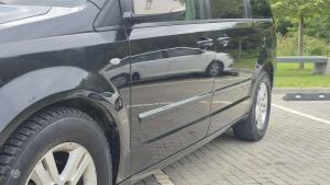 Black Dodge Grand Caravan 2008 in Klaipeda, with an engine capacity of 3.95 L and mileage of 174 thousand km for 2999 €, photo 13 on AUTOMOTO.COM.LV