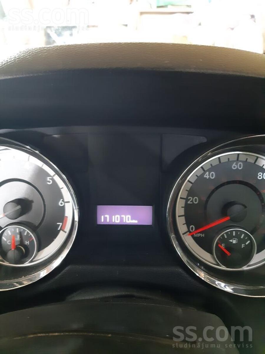 Melns Dodge Grand Caravan 2011 Liepāja, ar dzinēja tilpumu 3.60 L un nobraukumu 260 tūkst. km par 5500 €, foto 8 vietnē AUTOMOTO.COM.LV