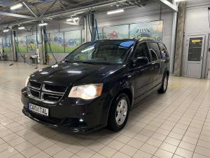 Black Dodge Grand Caravan 2013 in Vilnius, with an engine capacity of 3.60 L and mileage of 289 thousand km for 3499 €, photo 7 on AUTOMOTO.COM.LV