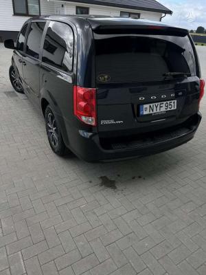 Black Dodge Grand Caravan 2015 in Telschi, with an engine capacity of 3.60 L and mileage of 204 thousand km for 7000 €, photo 18 on AUTOMOTO.COM.LV