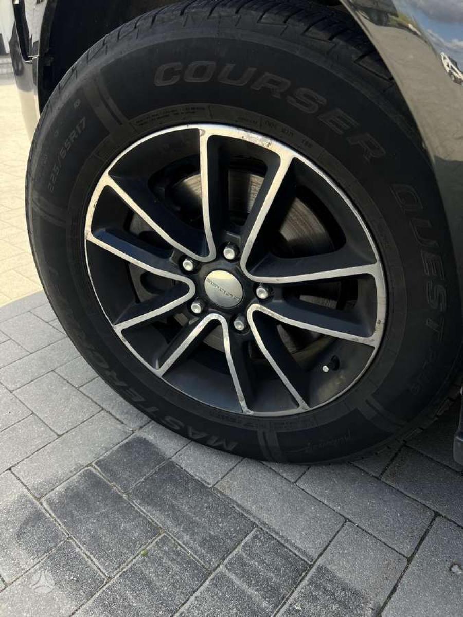 Black Dodge Grand Caravan 2015 in Telschi, with an engine capacity of 3.60 L and mileage of 204 thousand km for 7000 €, photo 23 on AUTOMOTO.COM.LV