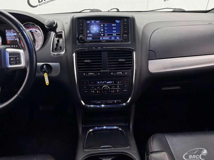 Melns Dodge Grand Caravan 2019 Viļņa, ar dzinēja tilpumu 3.60 L un nobraukumu 151 tūkst. km par 11100 €, foto 17 vietnē AUTOMOTO.COM.LV