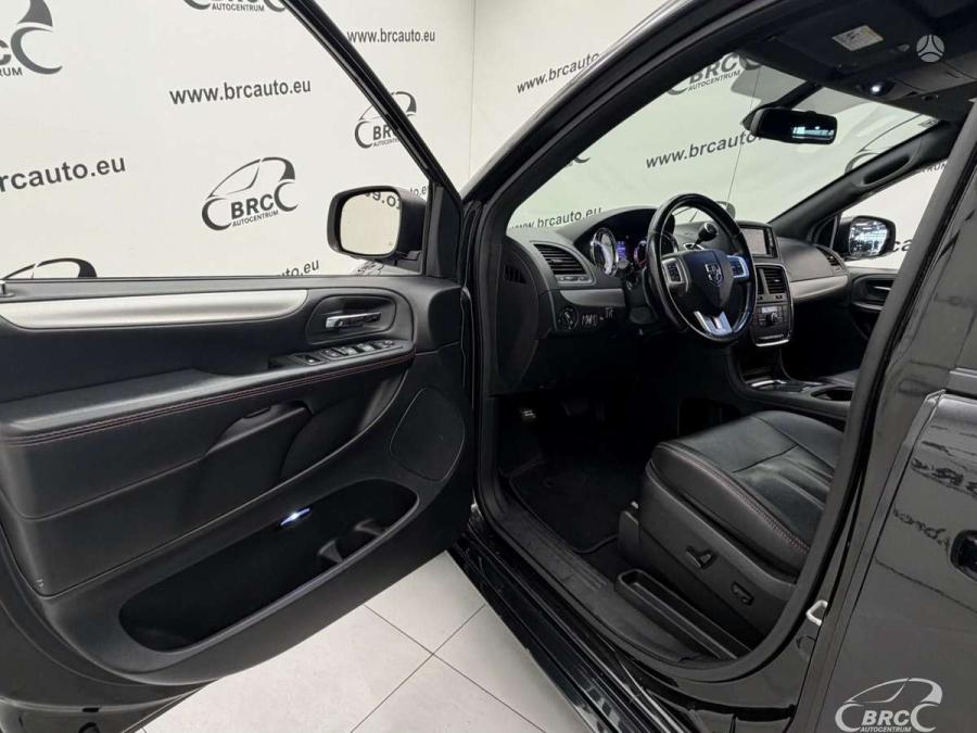 Melns Dodge Grand Caravan 2019 Viļņa, ar dzinēja tilpumu 3.60 L un nobraukumu 151 tūkst. km par 11100 €, foto 22 vietnē AUTOMOTO.COM.LV