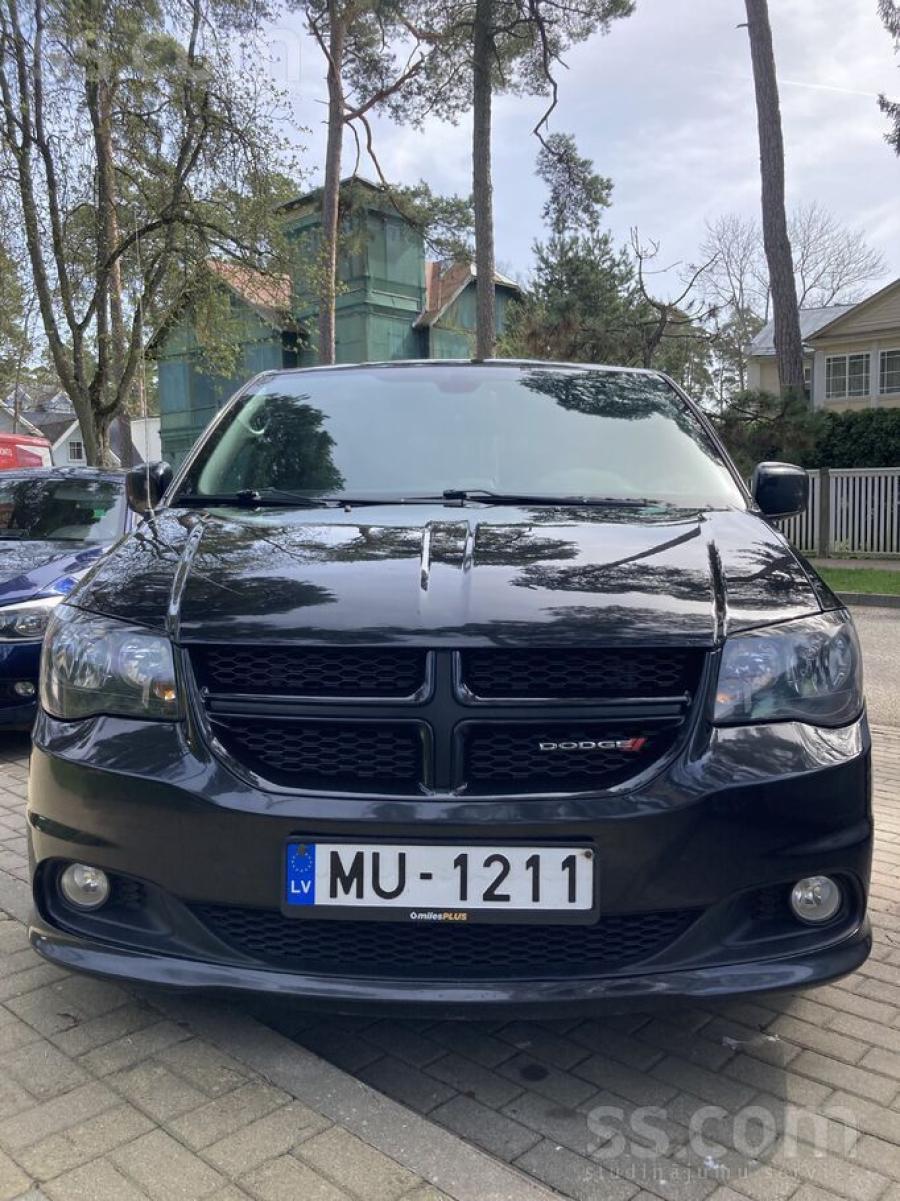 Melns Dodge Grand Caravan 2019 Jūrmala, ar dzinēja tilpumu 3.60 L un nobraukumu 171 tūkst. km par 10750 €, foto 1 vietnē AUTOMOTO.COM.LV