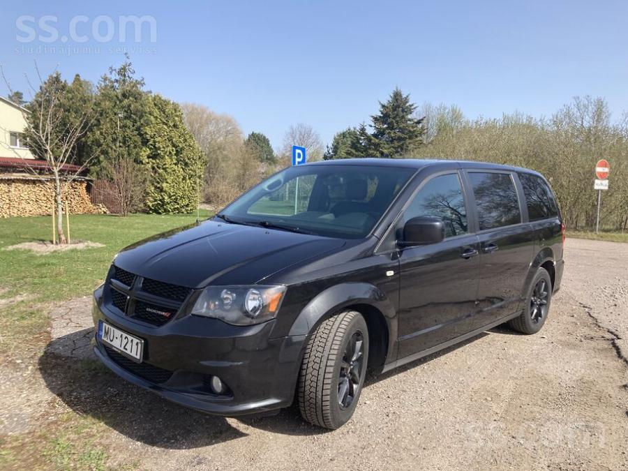 Melns Dodge Grand Caravan 2019 Jūrmala, ar dzinēja tilpumu 3.60 L un nobraukumu 171 tūkst. km par 10750 €, foto 4 vietnē AUTOMOTO.COM.LV