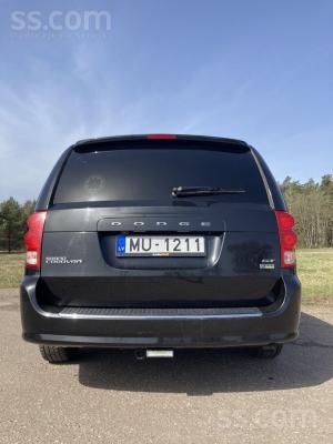 Melns Dodge Grand Caravan 2019 Jūrmala, ar dzinēja tilpumu 3.60 L un nobraukumu 171 tūkst. km par 10750 €, foto 5 vietnē AUTOMOTO.COM.LV