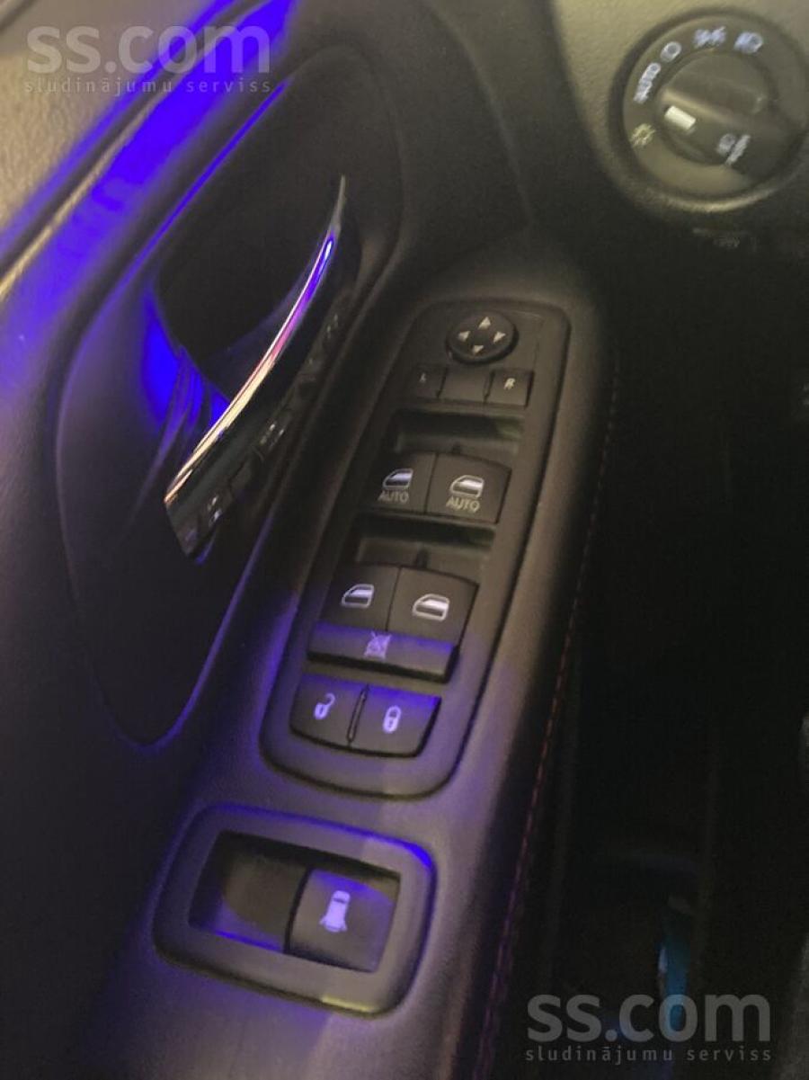 Melns Dodge Grand Caravan 2019 Jūrmala, ar dzinēja tilpumu 3.60 L un nobraukumu 171 tūkst. km par 10750 €, foto 9 vietnē AUTOMOTO.COM.LV