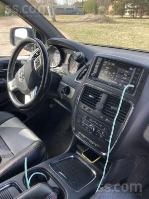 Melns Dodge Grand Caravan 2019 Jūrmala, ar dzinēja tilpumu 3.60 L un nobraukumu 171 tūkst. km par 10750 €, foto 13 vietnē AUTOMOTO.COM.LV