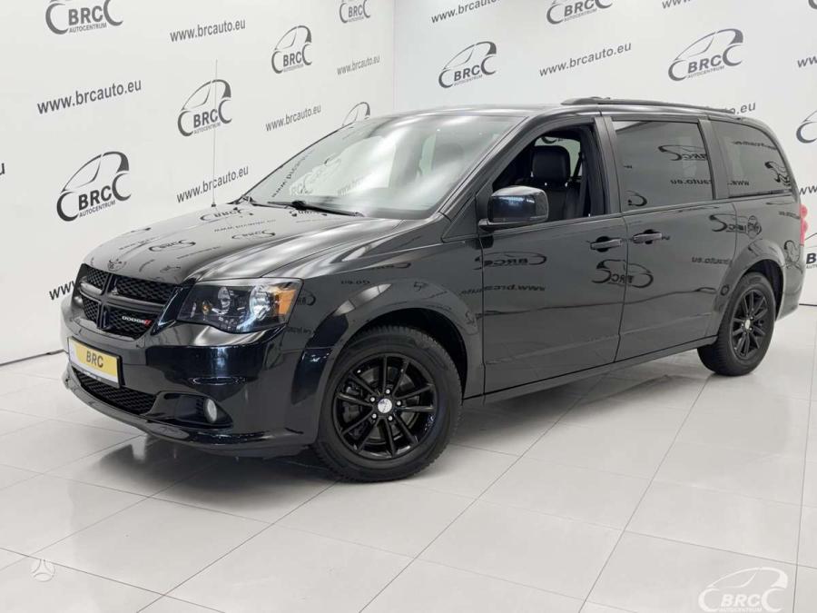 Черный Додж Гранд Караван 2019 в Вильнюс, объемом двигателя 3.60 л и пробегом 151 тыс. км за 9300 €, фото 1 на AUTOMOTO.COM.LV