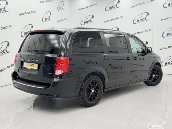 Melns Dodge Grand Caravan 2019 Viļņa, ar dzinēja tilpumu 3.60 L un nobraukumu 151 tūkst. km par 9300 €, foto 3 vietnē AUTOMOTO.COM.LV