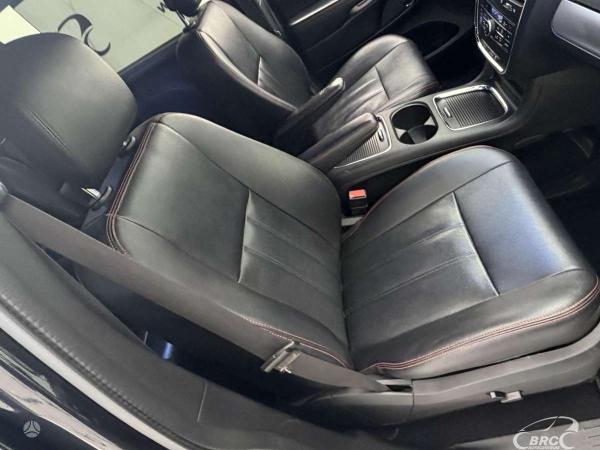 Melns Dodge Grand Caravan 2019 Viļņa, ar dzinēja tilpumu 3.60 L un nobraukumu 151 tūkst. km par 9300 €, foto 6 vietnē AUTOMOTO.COM.LV