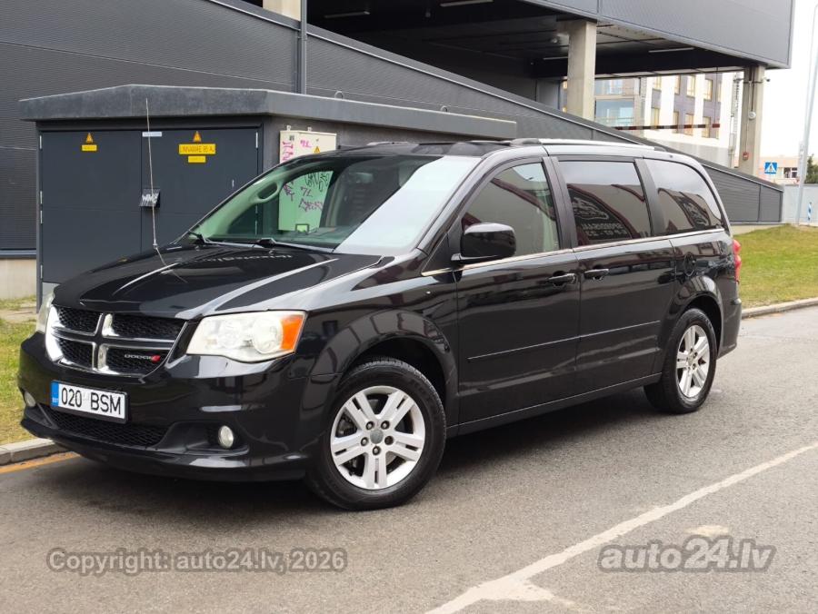 Black Dodge Grand Caravan 2013 in Tallinn, with an engine capacity of 3.60 L and mileage of 267 thousand km for 3999 €, photo 3 on AUTOMOTO.COM.LV