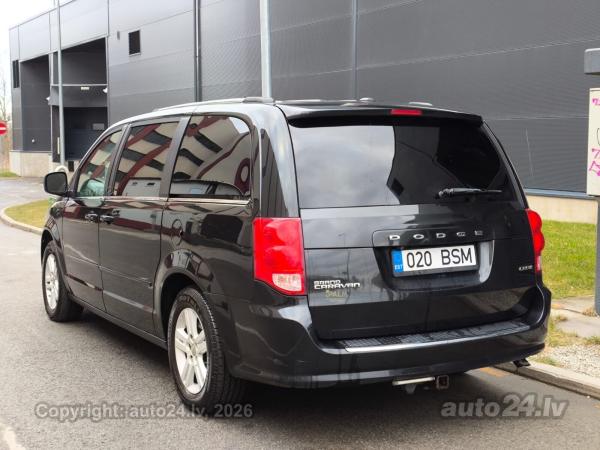 Black Dodge Grand Caravan 2013 in Tallinn, with an engine capacity of 3.60 L and mileage of 267 thousand km for 3999 €, photo 5 on AUTOMOTO.COM.LV