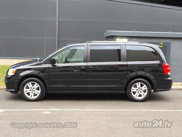 Black Dodge Grand Caravan 2013 in Tallinn, with an engine capacity of 3.60 L and mileage of 267 thousand km for 3999 €, photo 6 on AUTOMOTO.COM.LV