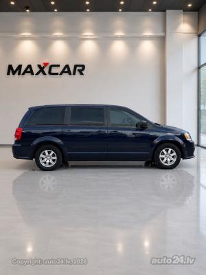 Zils Dodge Grand Caravan 2012 Tallina, ar dzinēja tilpumu 3.60 L un nobraukumu 251 tūkst. km par 3399 €, foto 5 vietnē AUTOMOTO.COM.LV