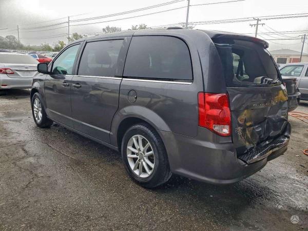 Brown Dodge Grand Caravan 2020 in Siauliai, with an engine capacity of 3.60 L and mileage of 225 thousand km for 6050 €, photo 4 on AUTOMOTO.COM.LV