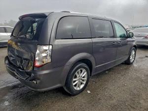 Brown Dodge Grand Caravan 2020 in Siauliai, with an engine capacity of 3.60 L and mileage of 225 thousand km for 6050 €, photo 5 on AUTOMOTO.COM.LV