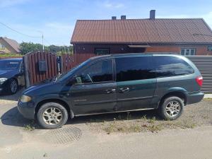Зеленый Додж Гранд Караван 2001 в Шяуляй, объемом двигателя 3.30 л и пробегом 264 тыс. км за 550 €, фото 3 на AUTOMOTO.COM.LV
