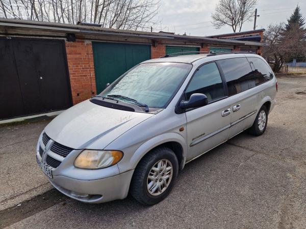 Pelēks Dodge Grand Caravan 2001 Klaipėda, ar dzinēja tilpumu 3.30 L un nobraukumu 150 tūkst. km par 750 €, foto 3 vietnē AUTOMOTO.COM.LV