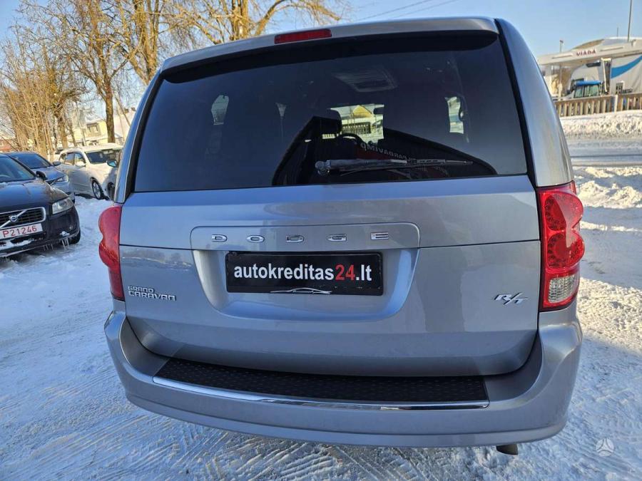 Grey Dodge Grand Caravan 2014 in Siauliai, with an engine capacity of 3.60 L and mileage of 228 thousand km for 8450 €, photo 11 on AUTOMOTO.COM.LV