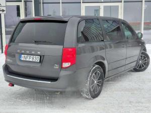 Pelēks Dodge Grand Caravan 2015 Viļņa, ar dzinēja tilpumu 3.60 L un nobraukumu 309 tūkst. km par 6500 €, foto 6 vietnē AUTOMOTO.COM.LV
