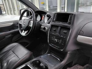 Pelēks Dodge Grand Caravan 2015 Viļņa, ar dzinēja tilpumu 3.60 L un nobraukumu 309 tūkst. km par 6500 €, foto 12 vietnē AUTOMOTO.COM.LV