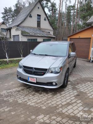 Pelēks Dodge Grand Caravan 2016 Jonava, ar dzinēja tilpumu 3.60 L un nobraukumu 284 tūkst. km par 6950 €, foto 8 vietnē AUTOMOTO.COM.LV