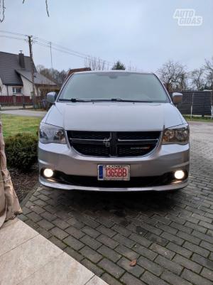 Pelēks Dodge Grand Caravan 2016 Jonava, ar dzinēja tilpumu 3.60 L un nobraukumu 284 tūkst. km par 6950 €, foto 15 vietnē AUTOMOTO.COM.LV