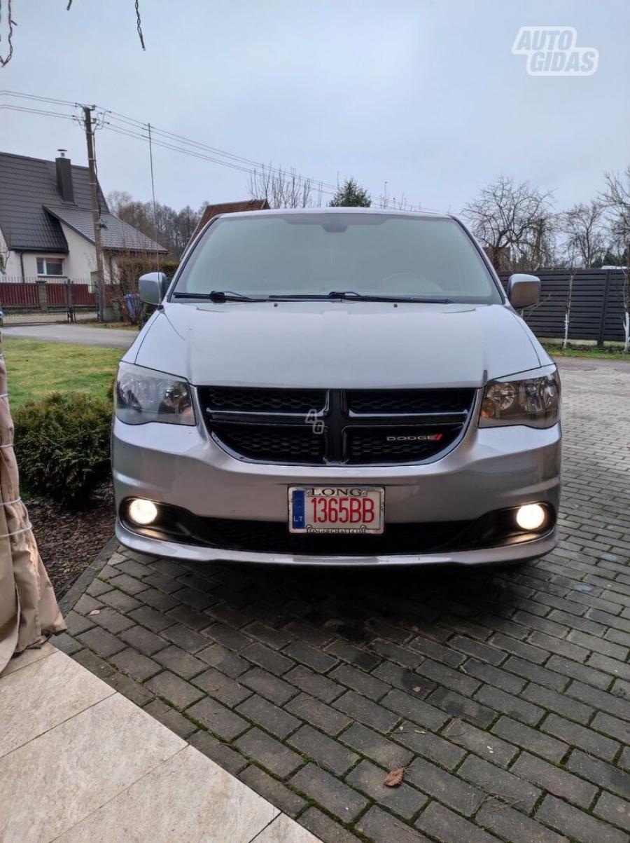 Pelēks Dodge Grand Caravan 2016 Jonava, ar dzinēja tilpumu 3.60 L un nobraukumu 284 tūkst. km par 6950 €, foto 15 vietnē AUTOMOTO.COM.LV