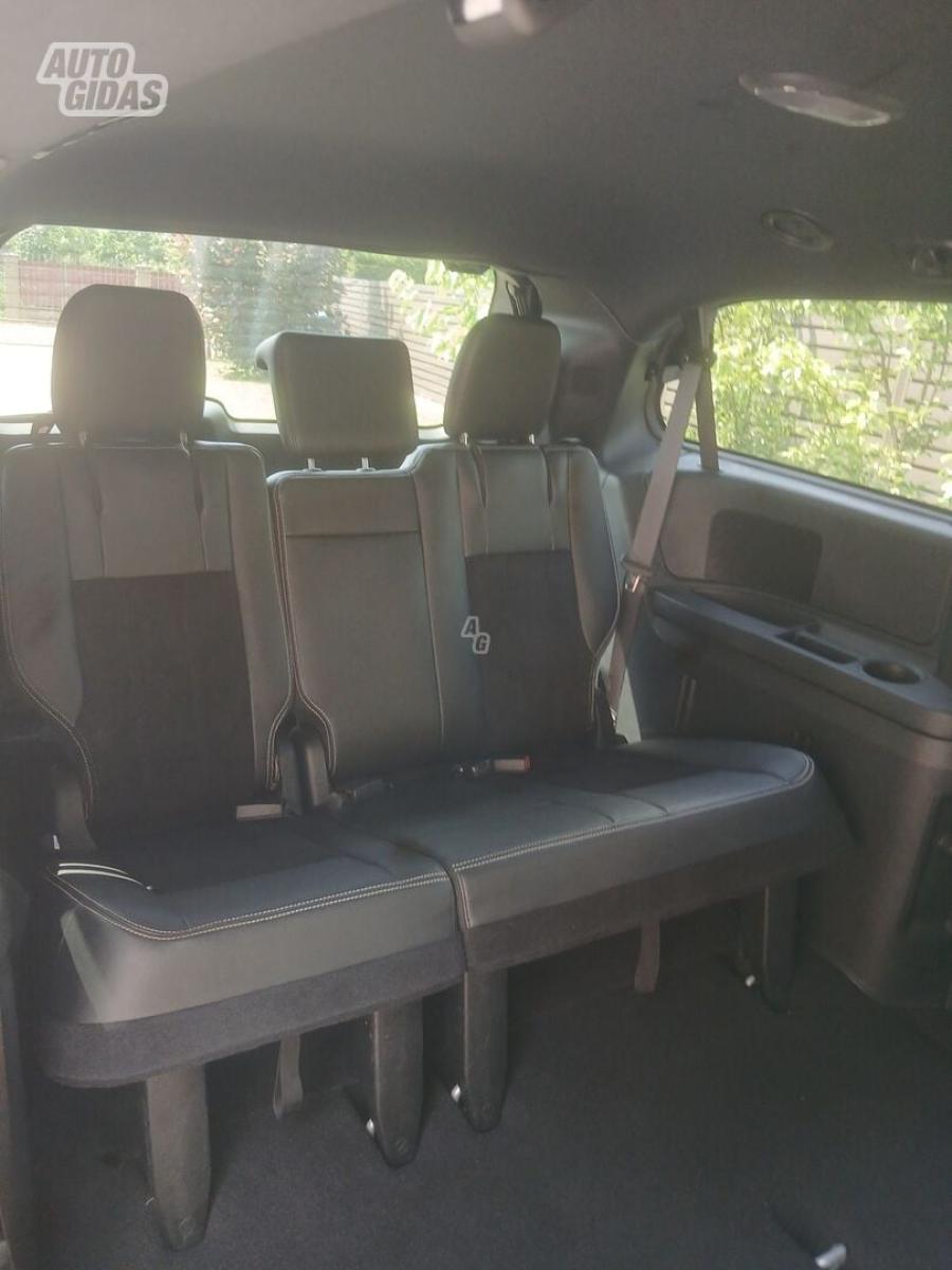 Pelēks Dodge Grand Caravan 2016 Jonava, ar dzinēja tilpumu 3.60 L un nobraukumu 284 tūkst. km par 6950 €, foto 21 vietnē AUTOMOTO.COM.LV